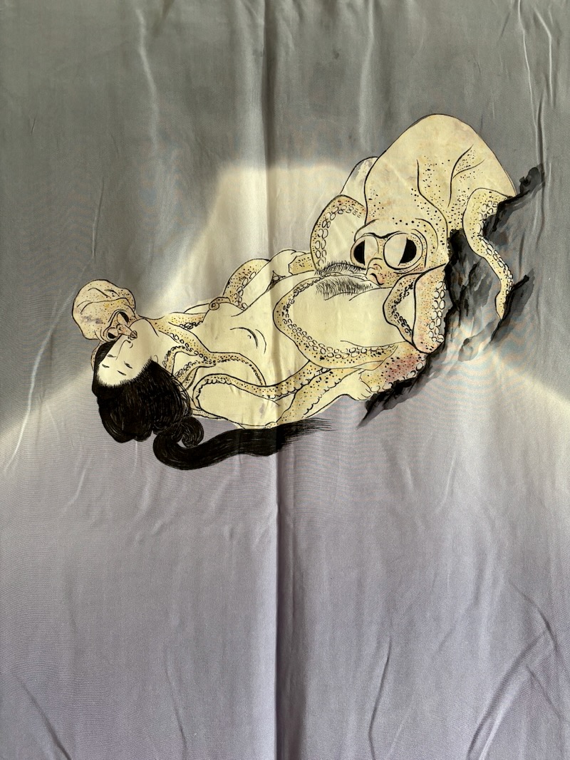 The Floating Muse mens Shunga silk kimono octopuse, woman & Mt Fuji ...